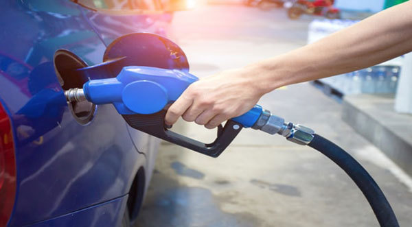 Blue Gasoline, la gasolina que emite un 20% menos de CO2 | Motor