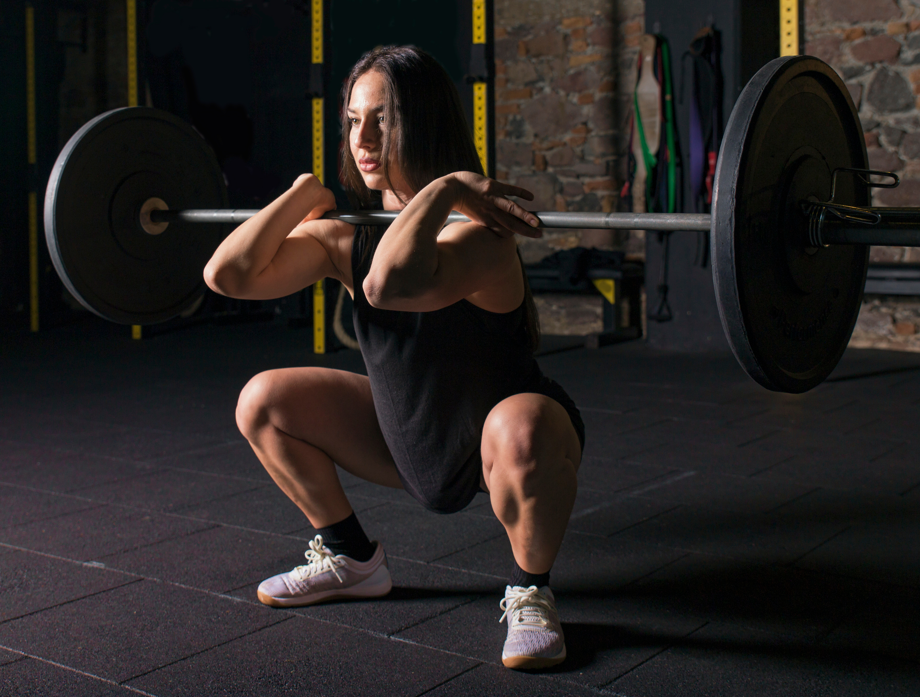 Back Squat vs Front Squat: ¿en qué se diferencian las sentadillas ...