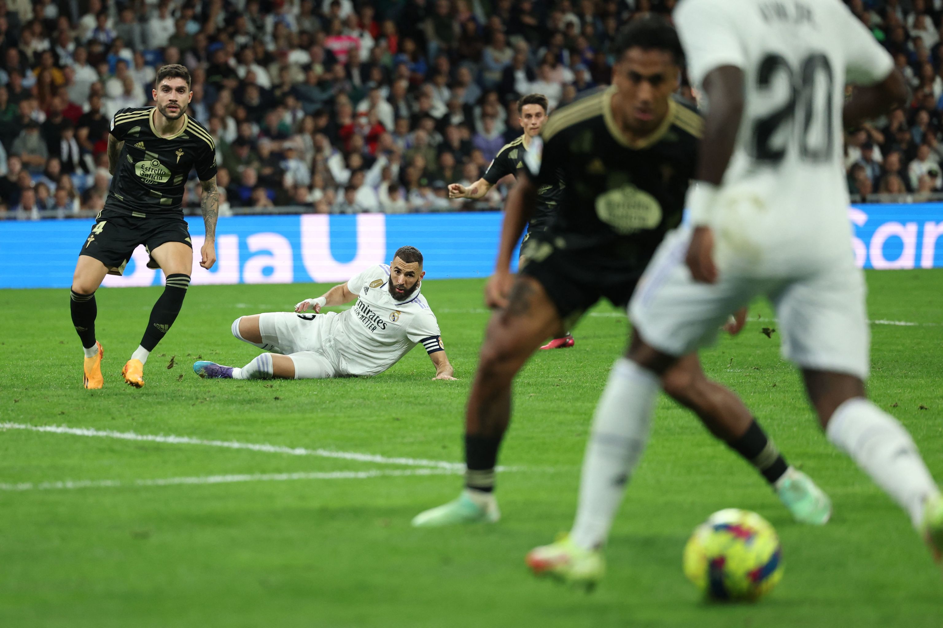 El "problema" del césped del Bernabéu: más de un millón de euros en ...