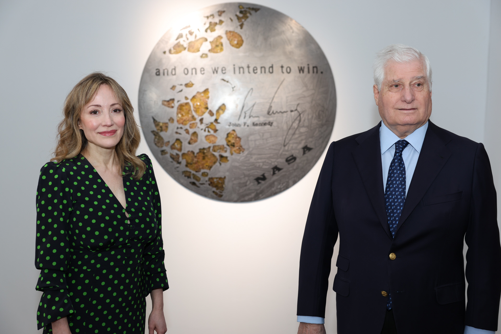 La eterna sonrisa de María, que ni la Infanta Elena se ha querido ...
