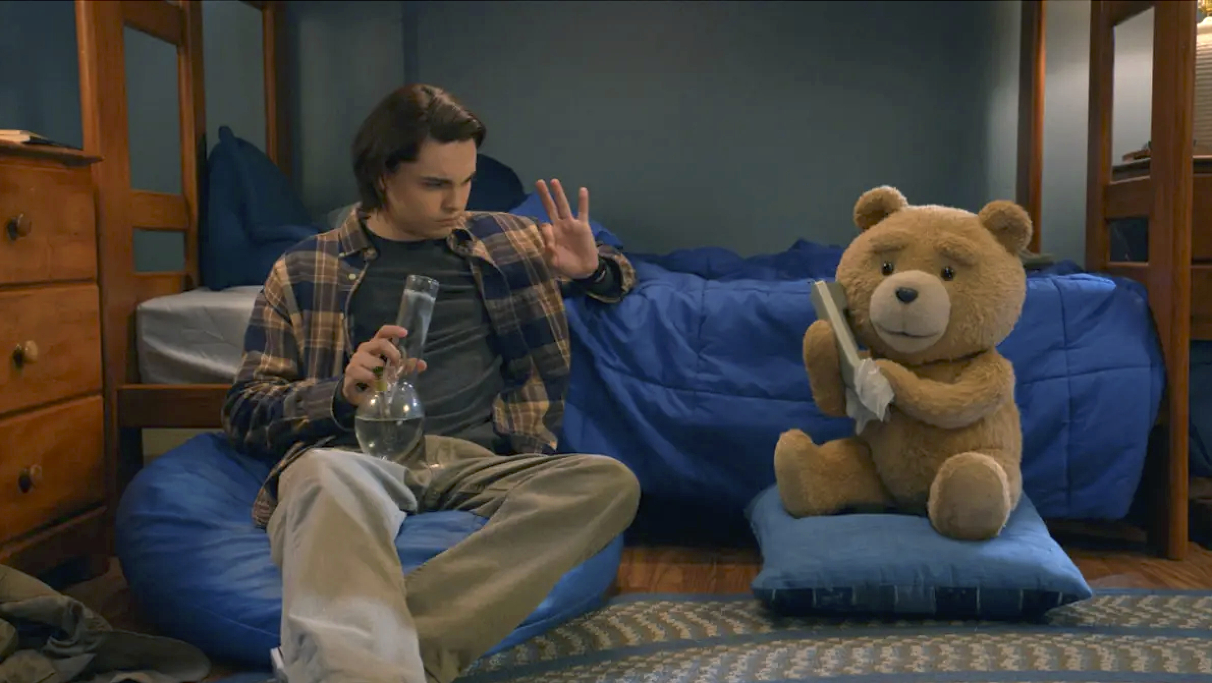 Ted, la típica serie que en 2024 no debería existir | Cultura