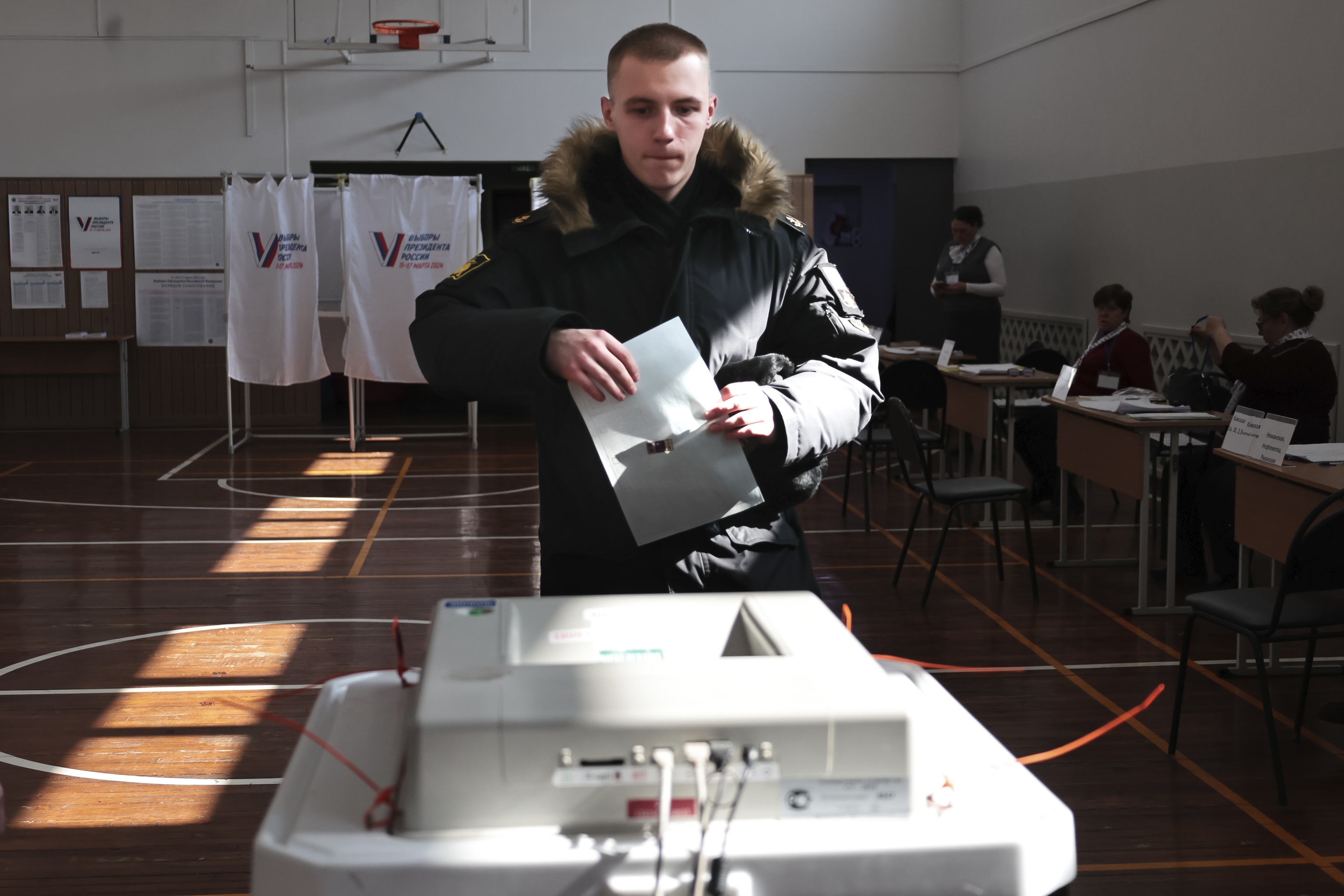 Reacciones a las elecciones en Rusia: Zelenski afirma que Putin está ...