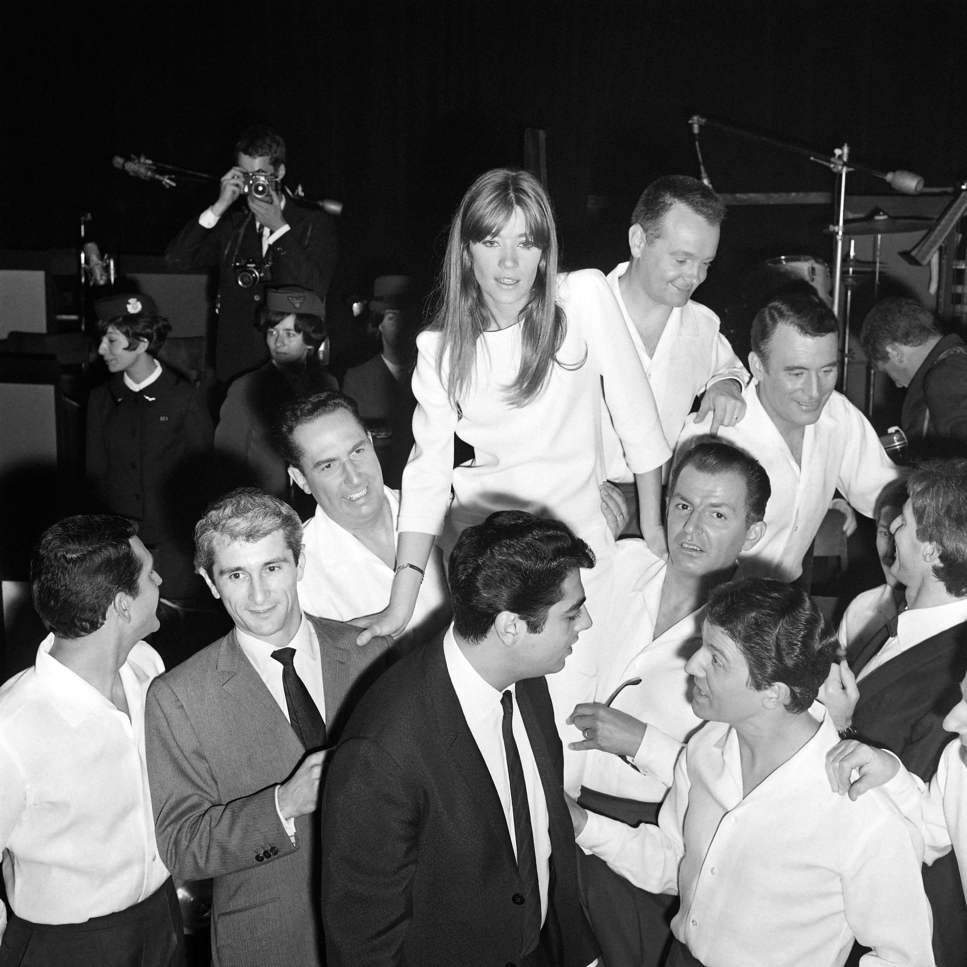 Muere a los 80 años la mítica Françoise Hardy, icono de la canción ...