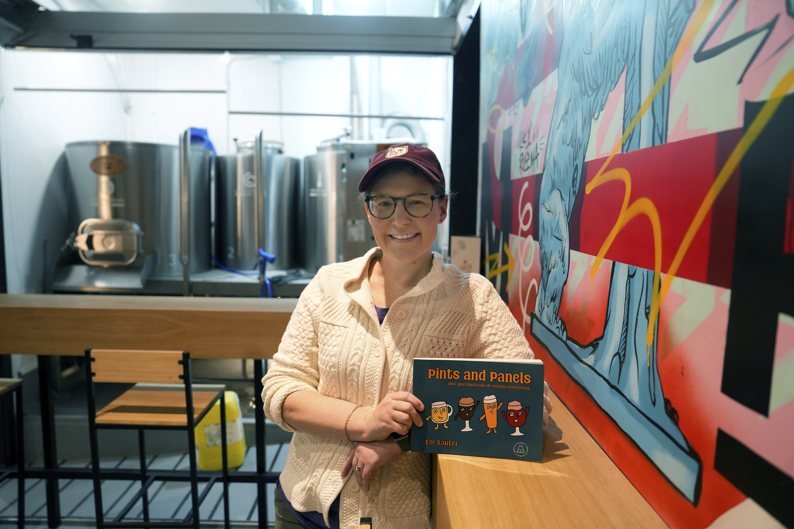 Em Sauter, la ilustradora que divulga sobre cerveza a través del cómic ...