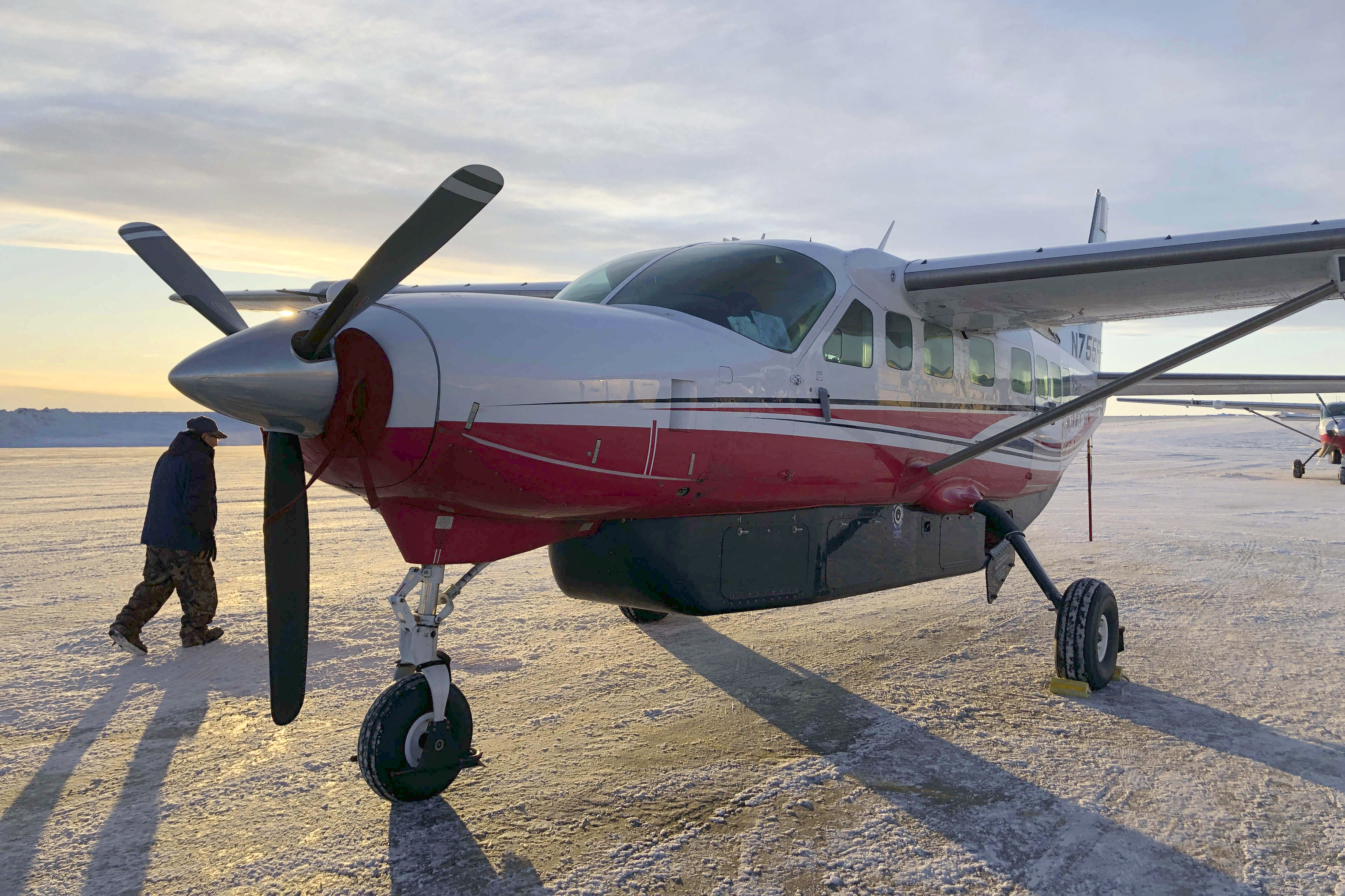 Encuentran el avión desaparecido en Alaska con sus diez ocupantes ...