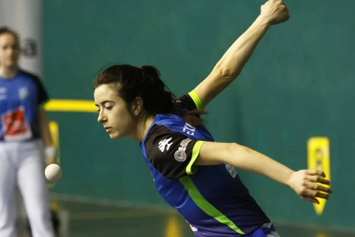 Muere Naroa Elizalde, fundadora del primer club femenino de pelota, a ...