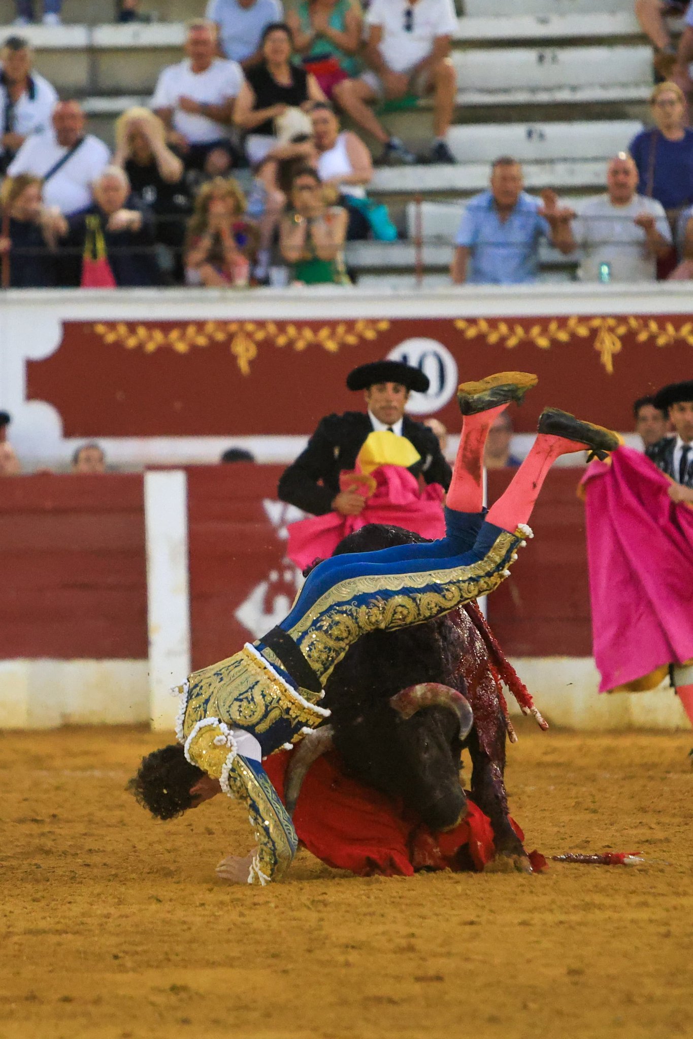 San Fermín: Víctor Hernández, obligado a guardar reposo por su fractura ...