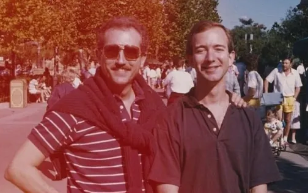 Miguel: el padre cubano de orígenes vallisoletanos de Jeff Bezos ...