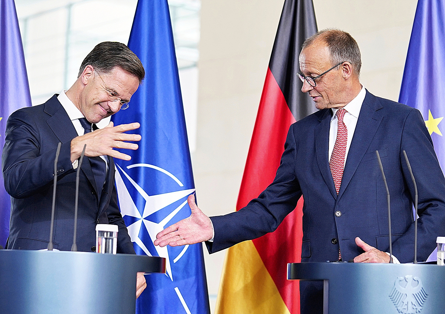 Merz celebra con Rutte los 70 años de Alemania en la OTAN ...