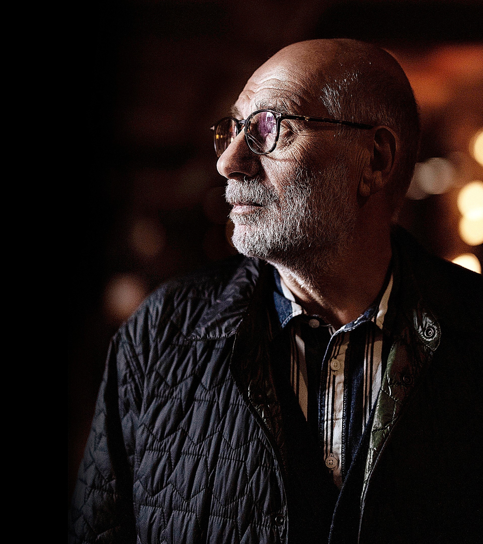 Boris Akunin, el escritor ruso superventas condenado por terrorismo ...