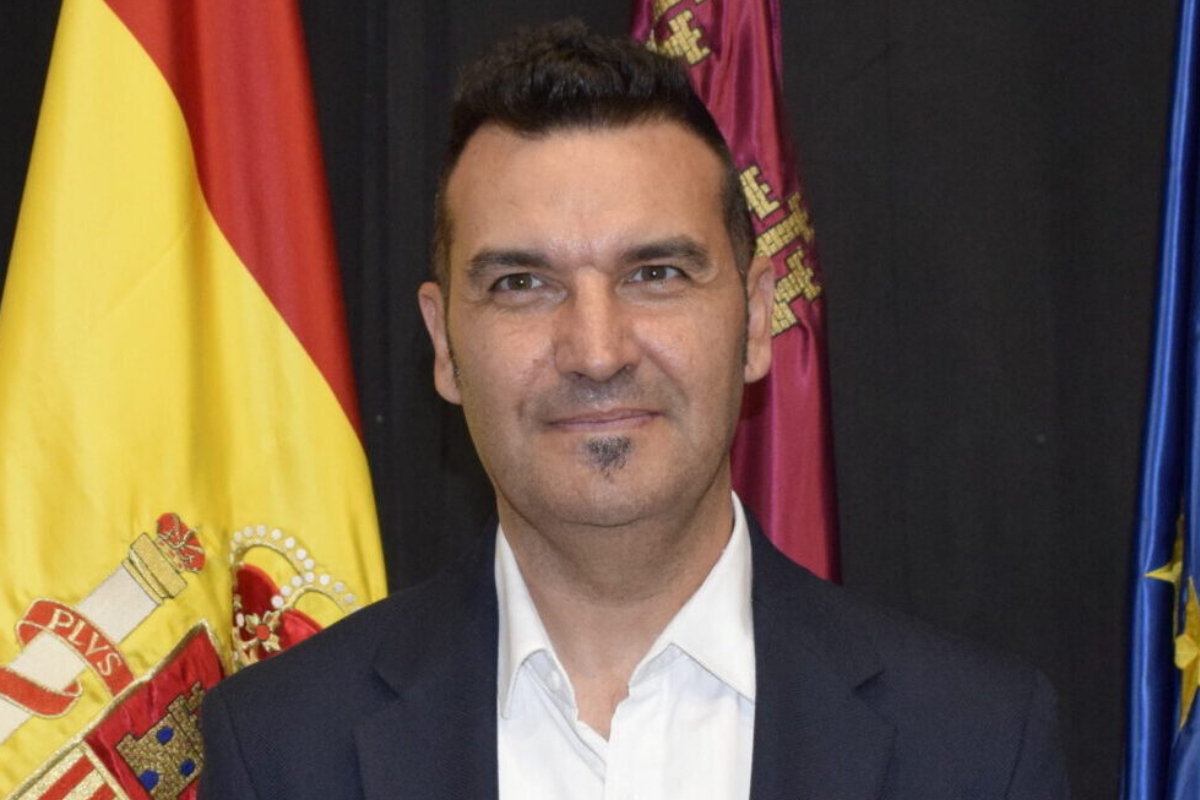 El alcalde del PP de Las Torres (Murcia) desmiente a Vox y niega haber ...