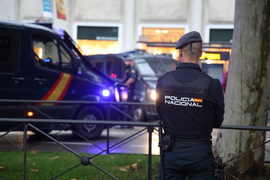 Redada policial contra los 'narcopisos' en Madrid: 43 detenidos y ...