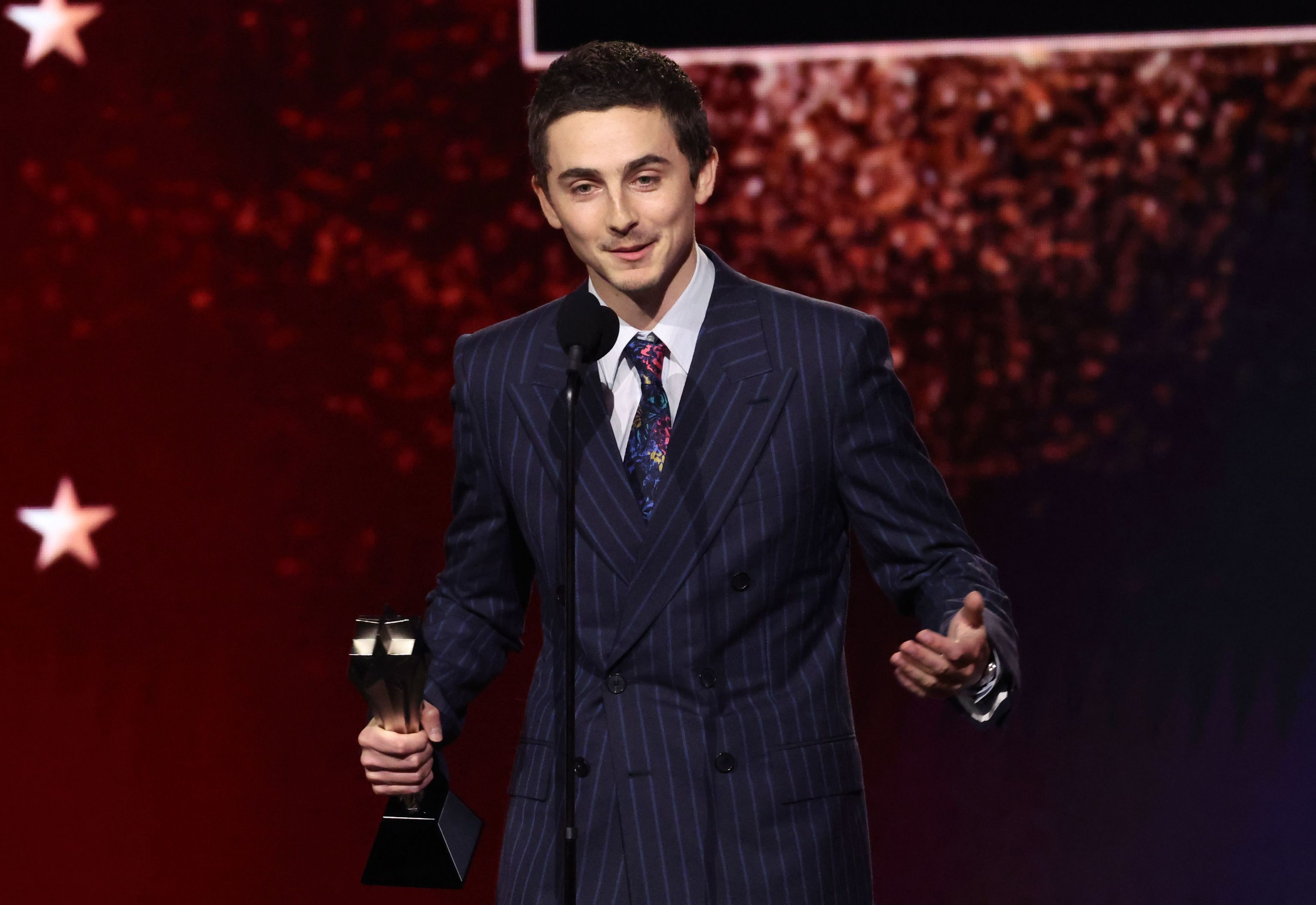 Timothée Chalamet se declara a Kylie Jenner en los Critics Choice ...