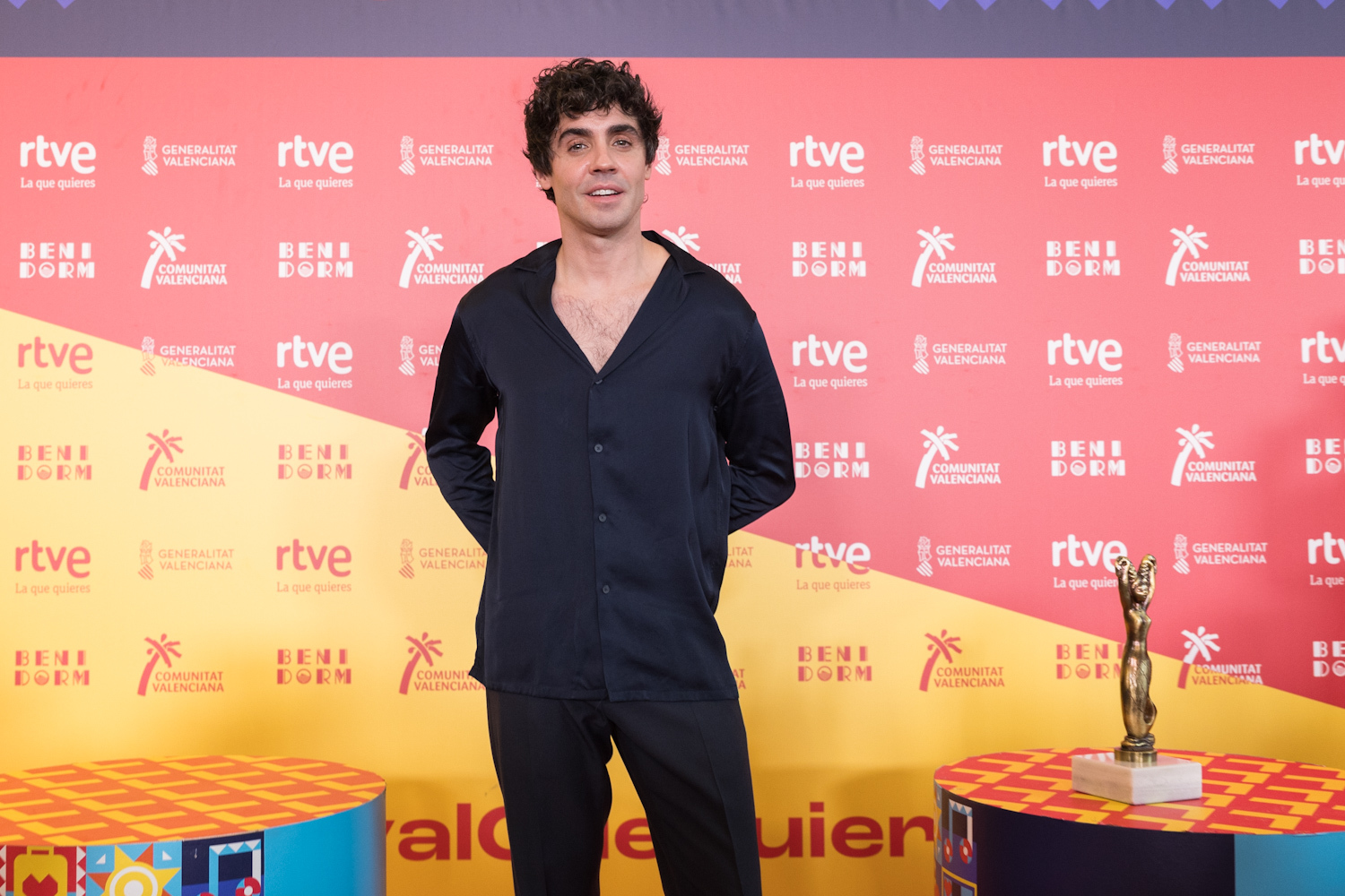 El sueño cumplido de Javier Ambrossi en el Benidorm Fest 2026: "Estoy ...