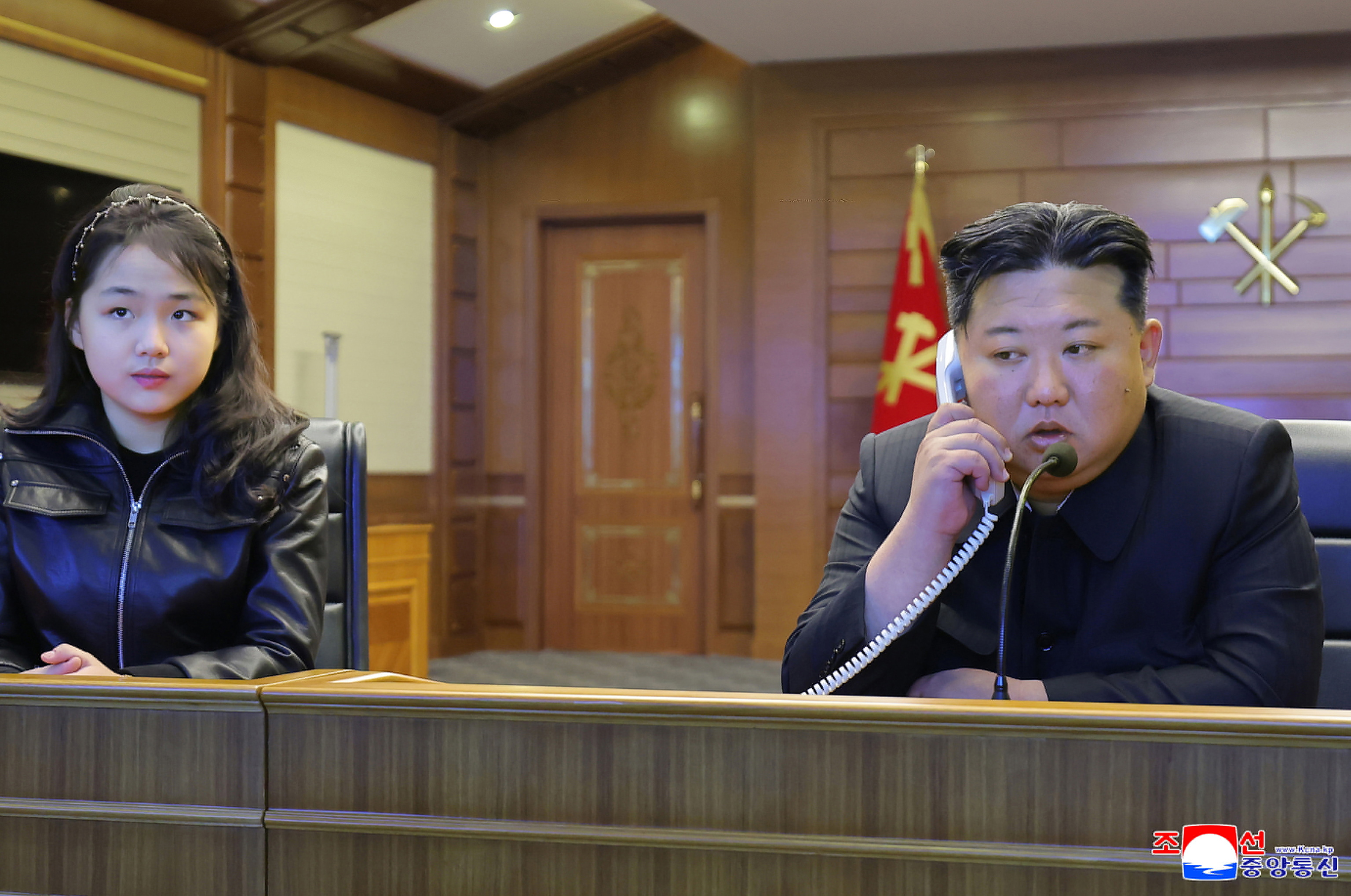 Kim Jong-un y su hija supervisan nuevas pruebas de misiles mientras la ...