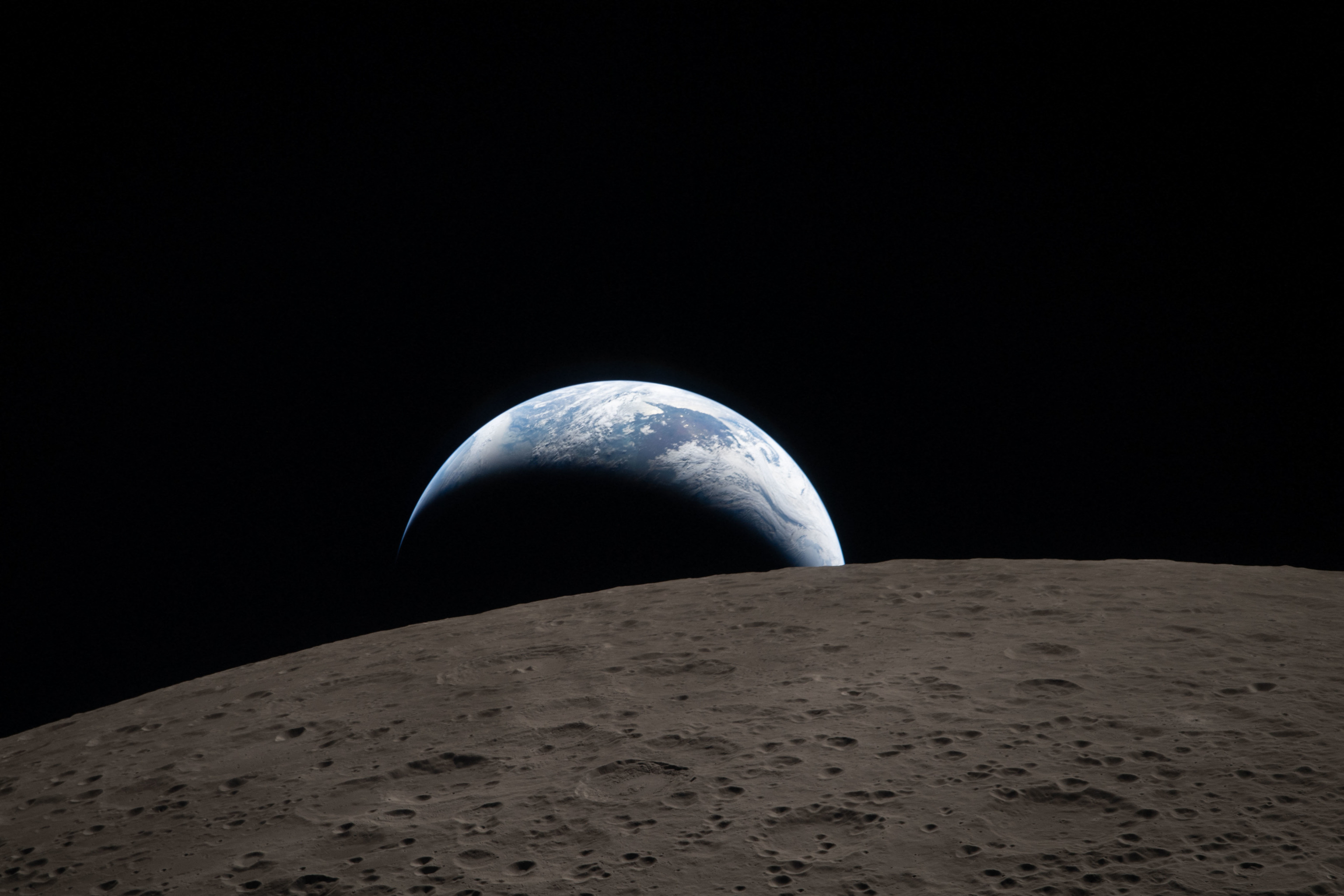 Primera imagen de la Tierra desde la cara oculta de la Luna | Ciencia