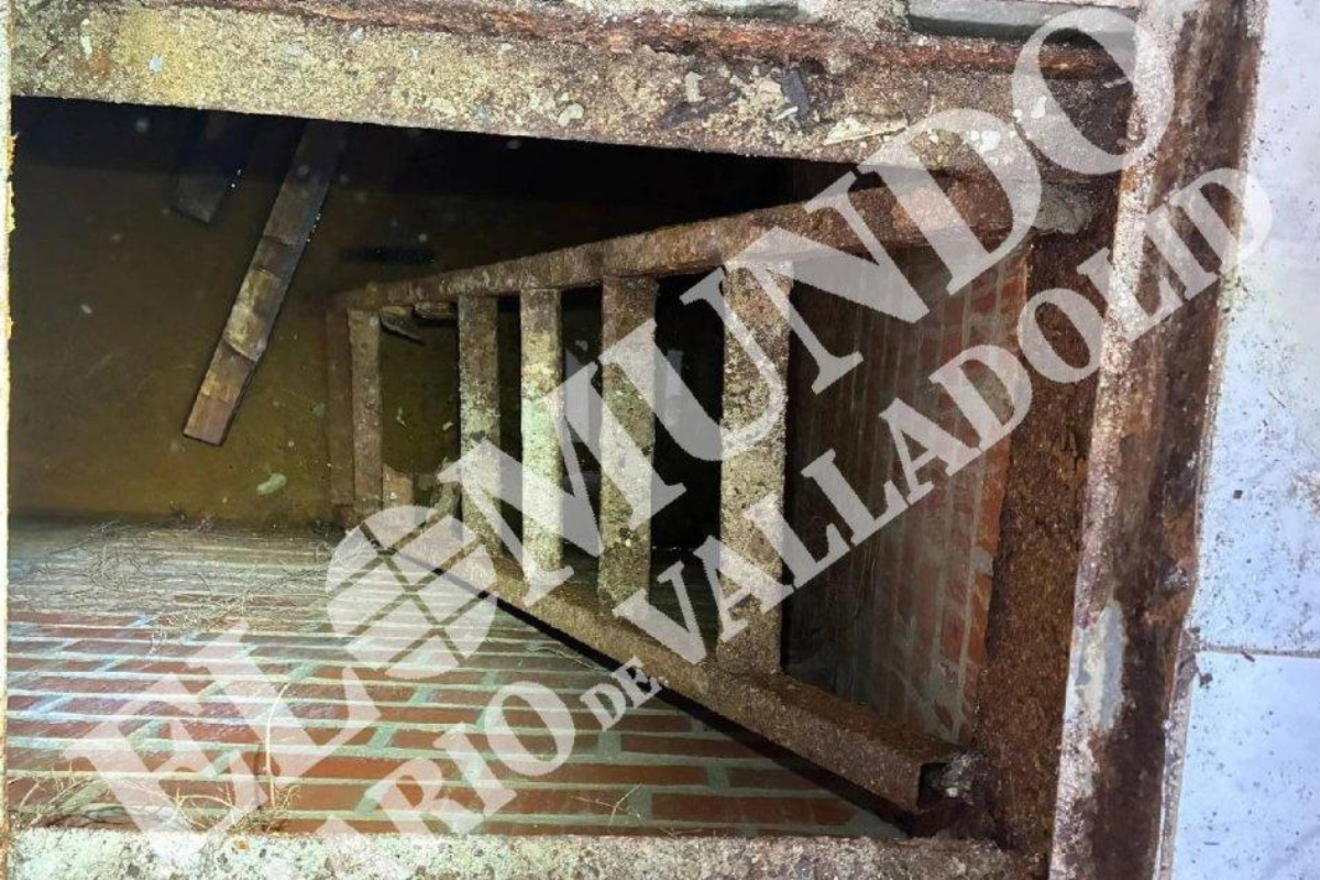 Así es el zulo en la antigua casa del acusado por la muerte de Esther ...